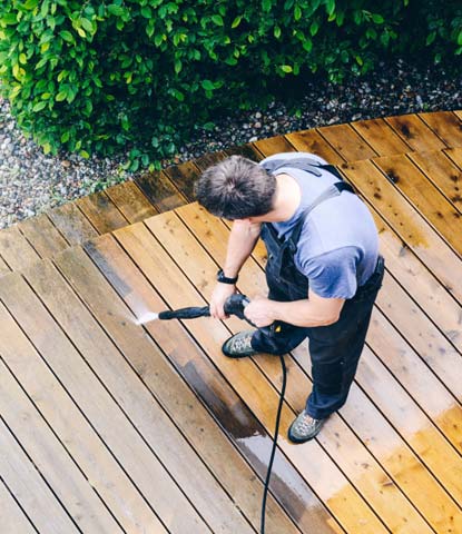 Deck Washing Service in Seattle